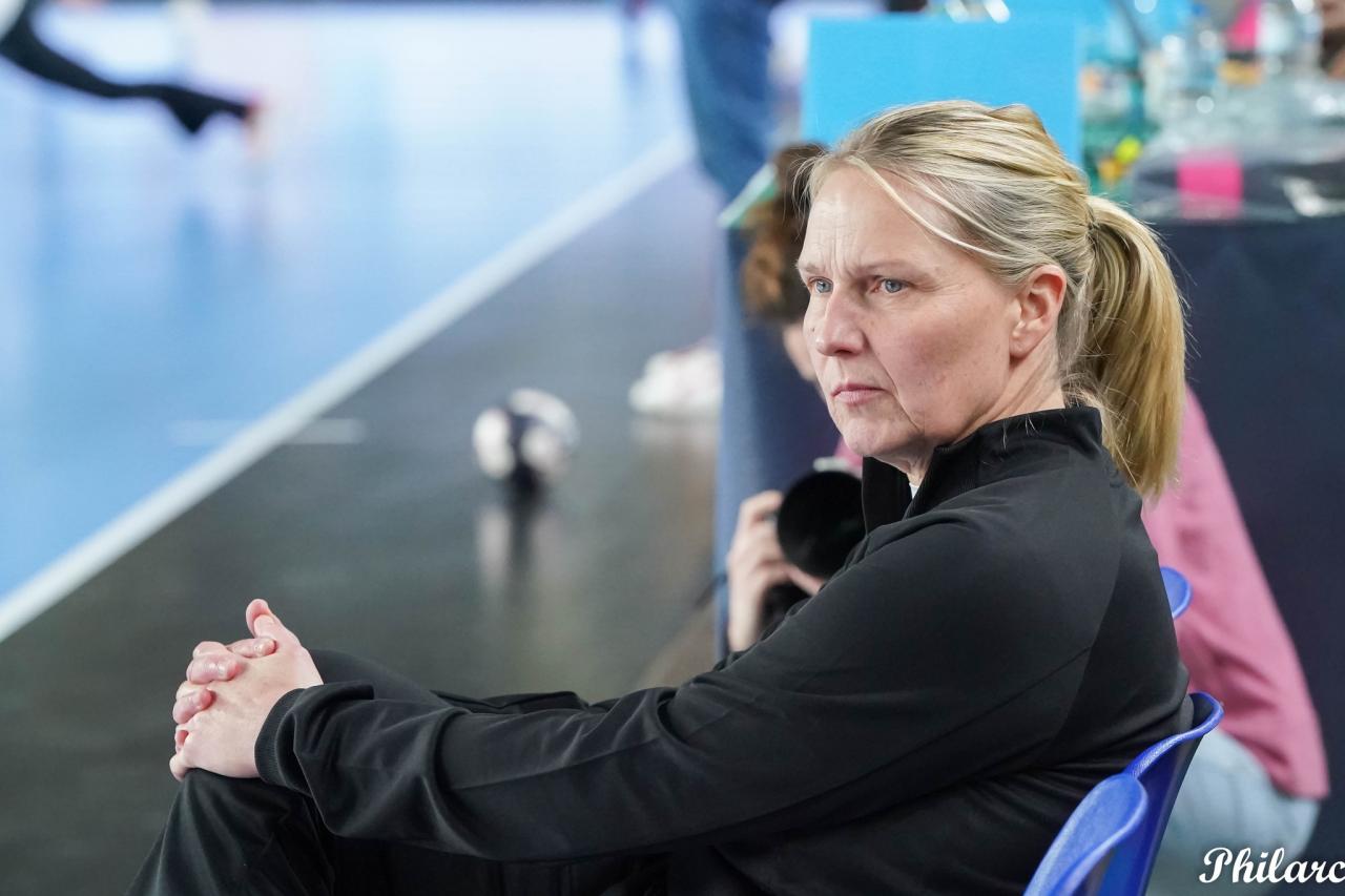 Presset letter fra Helle Thomsen og større rolle til Trine Østergaard ...